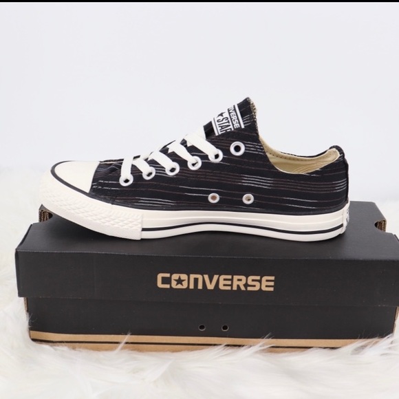 Converse | Shoes | 25 Retail Sz 575 Women Low Top | Poshmark